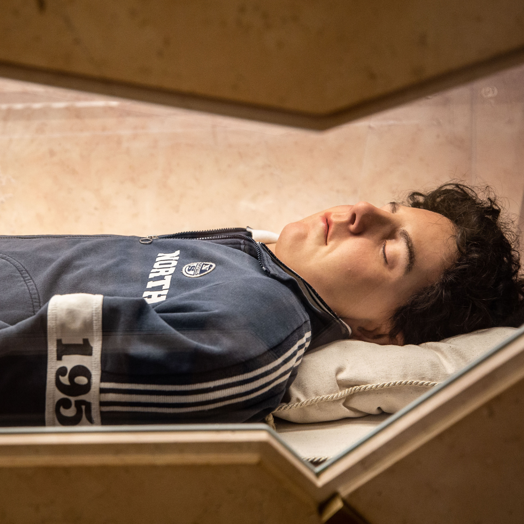 Visita Virtualmente la Tomba di Carlo Acutis e Invia le tue Intenzioni ...