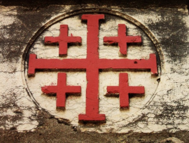 Le Croci, quelle strane, e il loro significato