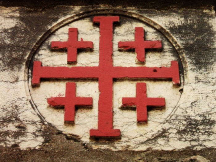 Le Croci, quelle strane, e il loro significato